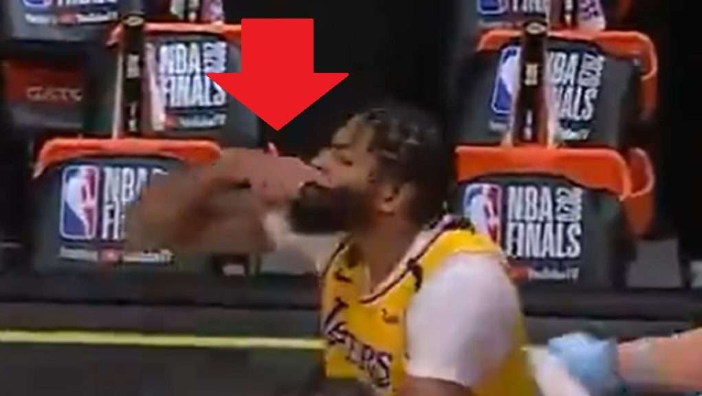 Anthony Davis Smelling His Finger makes Anthony Davis' NBA Finals Shot ...