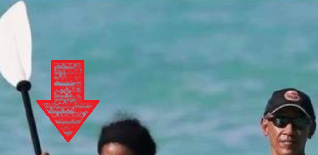 No Makeup Michelle Obama ROUGH Paddling Photo with Barack Obama Goes ...