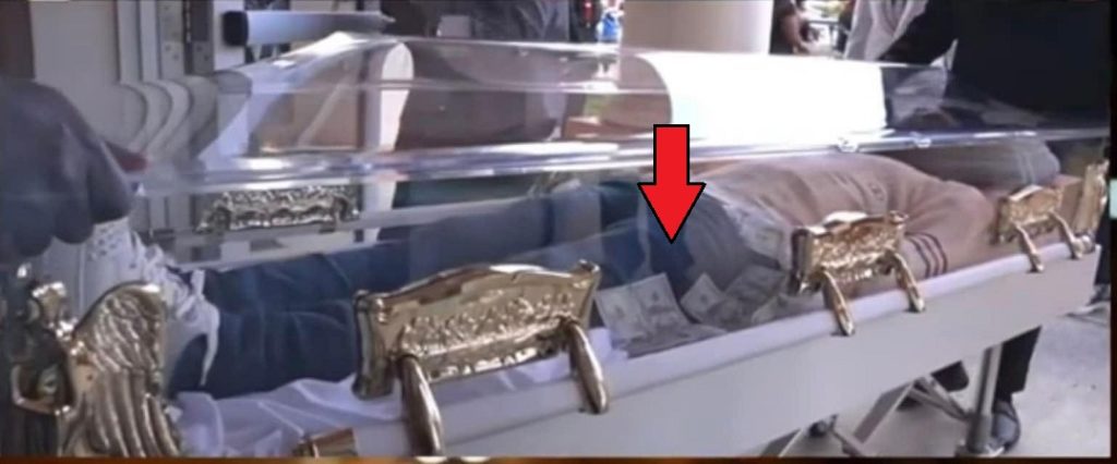 Was Young Dolph Buried with $50K Cash Inside His Casket? Viral Photos ...