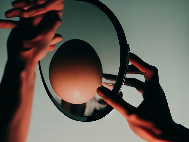 How Does the Mirror Know an Object is There? Viral Egg Paper TikTok ...