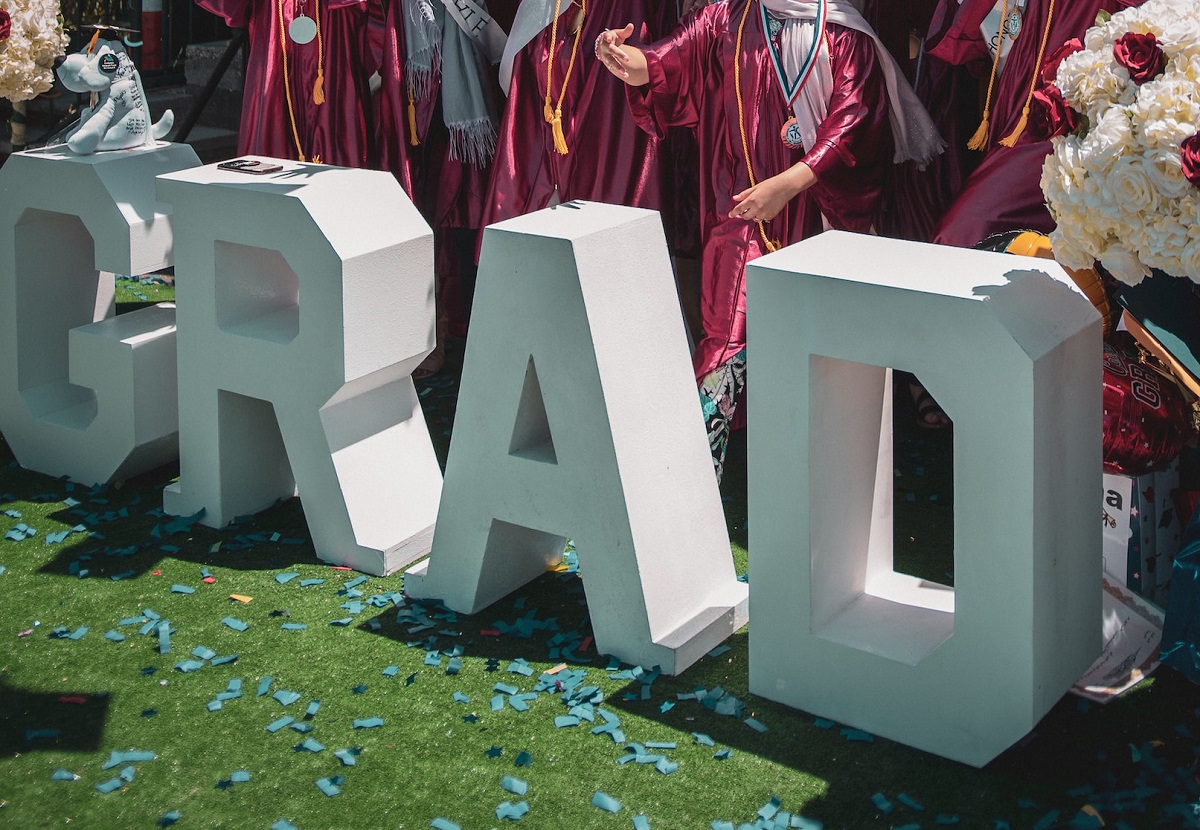 Was This Florida Mom's Revealing Outfit at Her Son's Kindergarten ...