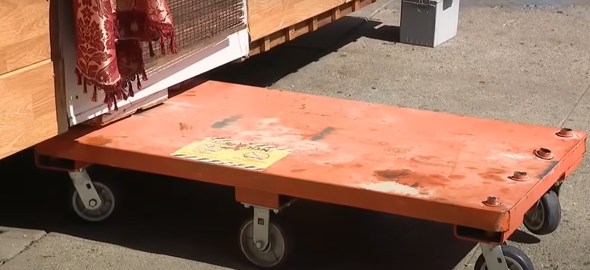 Homeless Man Named Q who Built a Wooden House on Hollywood Blvd Goes Viral