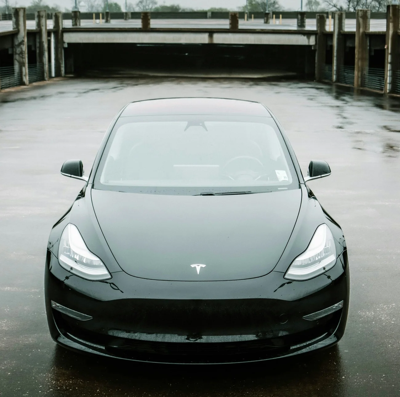 Can Tesla Cars Drive Underwater with 'Boat Mode'? Woman Driving Through ...